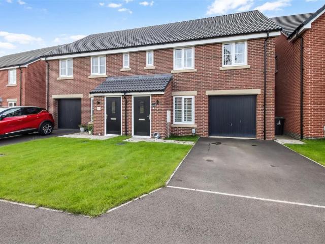 3 bedroom semi detached house for sale