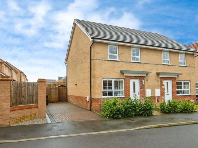 3 bedroom semi detached house for sale