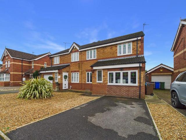 3 bedroom semi detached house for sale