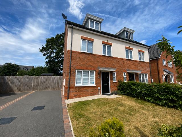 3 bedroom semi detached house for sale