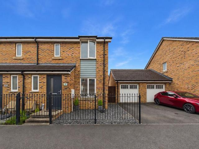 3 bedroom semi detached house for sale