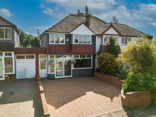 3 bedroom semi detached house for sale