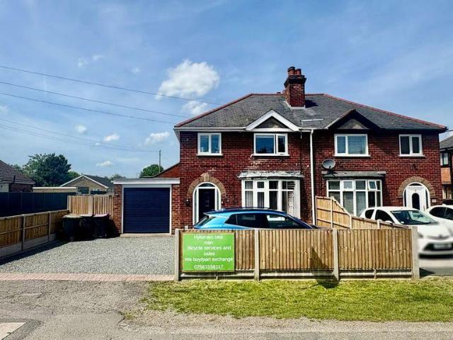 3 bedroom semi detached house for sale