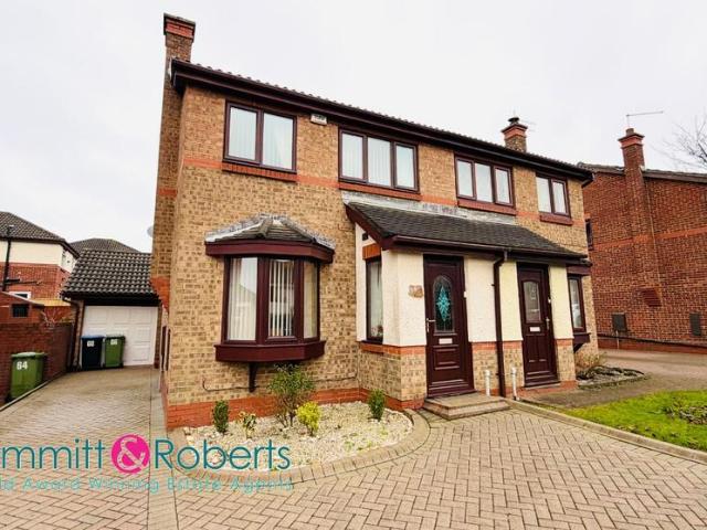 3 bedroom semi detached house for sale
