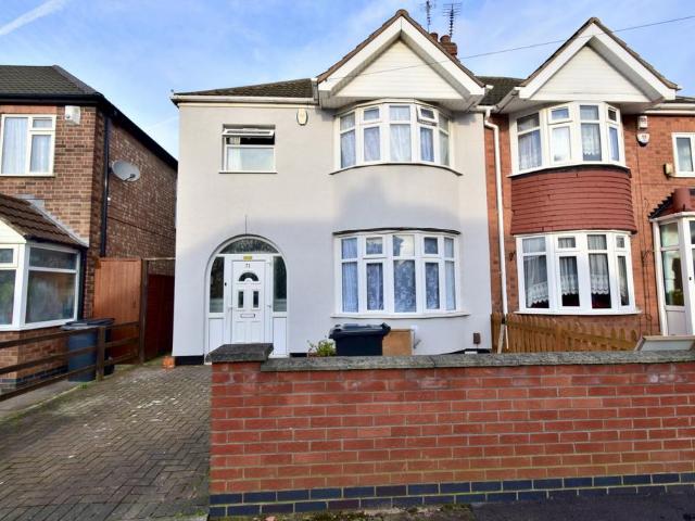3 bedroom semi detached house for sale