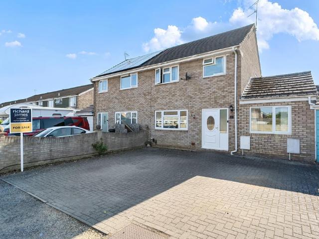 3 bedroom semi detached house for sale