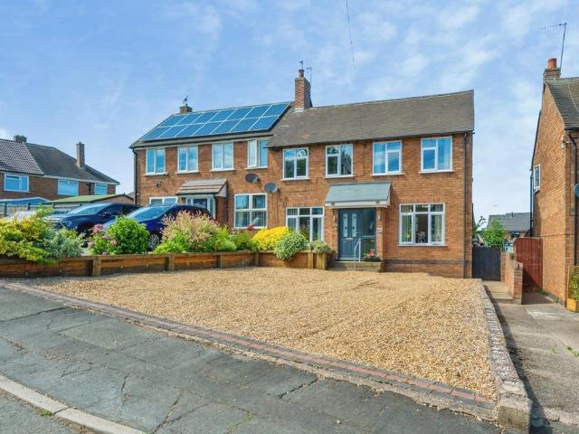 3 bedroom semi detached house for sale