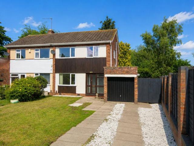 3 bedroom semi detached house for sale