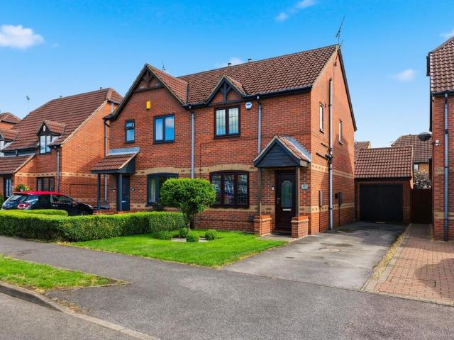 3 bedroom semi detached house for sale