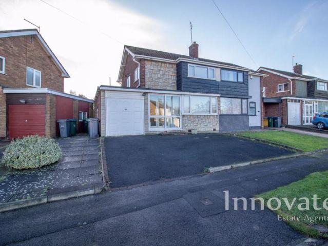 3 bedroom semi detached house for sale