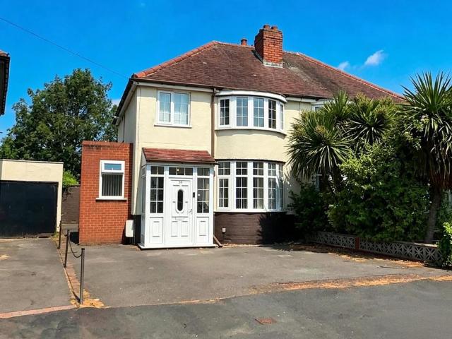 3 bedroom semi detached house for sale