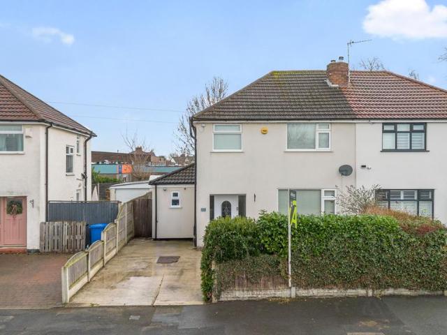 3 bedroom semi detached house for sale
