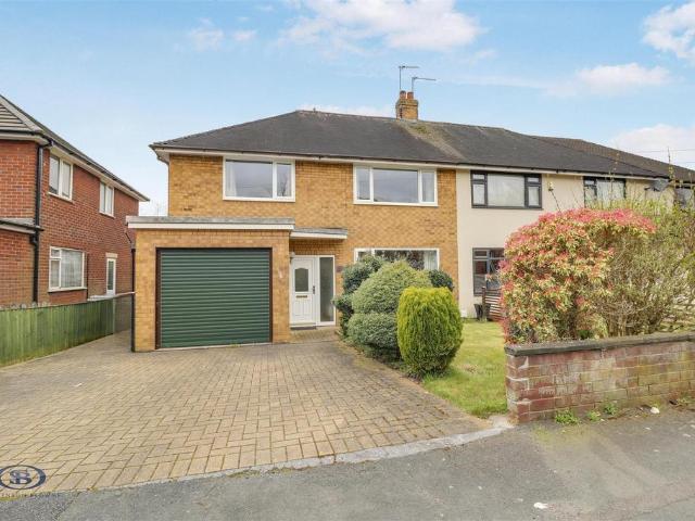 3 bedroom semi detached house for sale