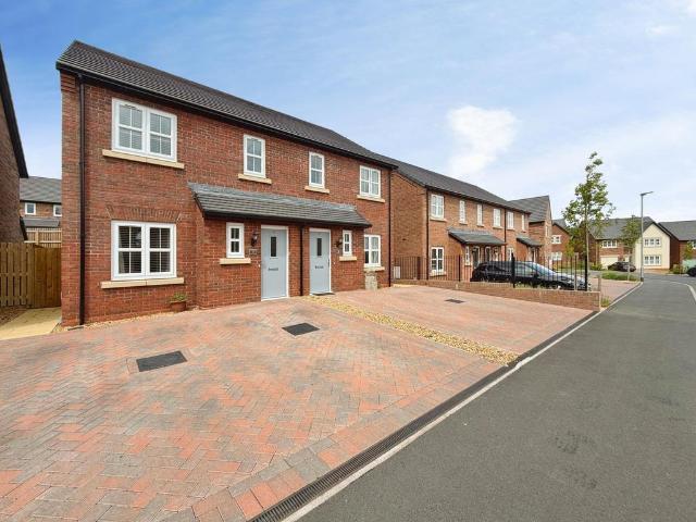 3 bedroom semi detached house for sale