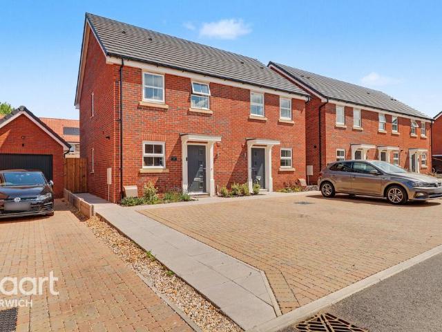 3 bedroom semi detached house for sale