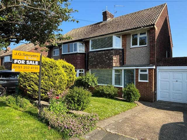 3 bedroom semi detached house for sale