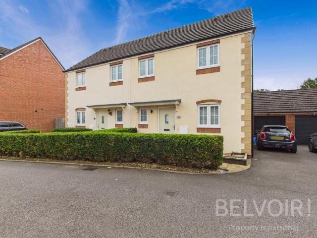 3 bedroom semi detached house for sale