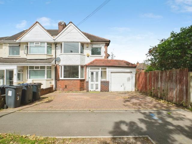 3 bedroom semi detached house for sale