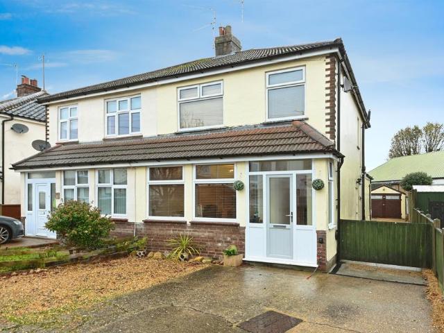 3 bedroom semi detached house for sale
