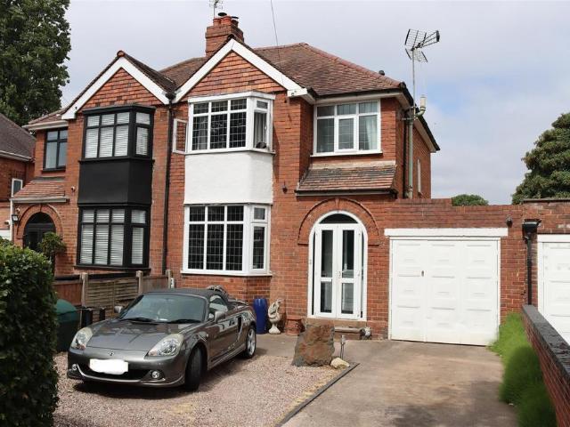 3 bedroom semi detached house for sale