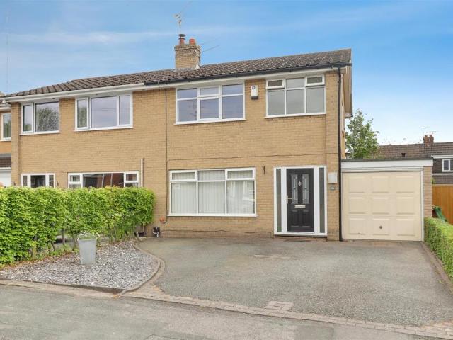 3 bedroom semi detached house for sale
