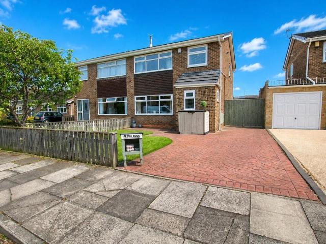 3 bedroom semi detached house for sale