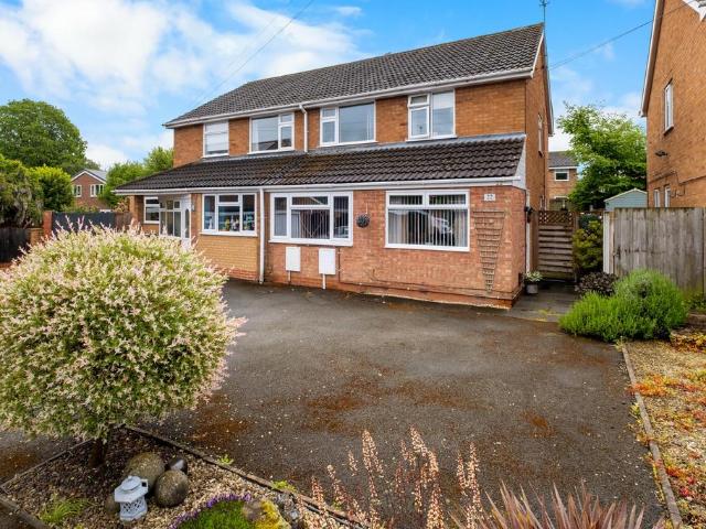 3 bedroom semi detached house for sale