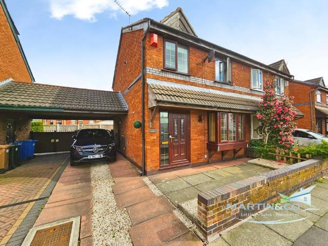 3 bedroom semi detached house for sale