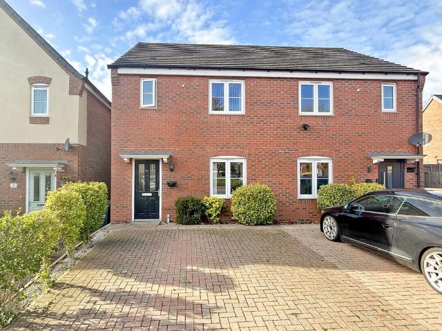 3 bedroom semi detached house for sale