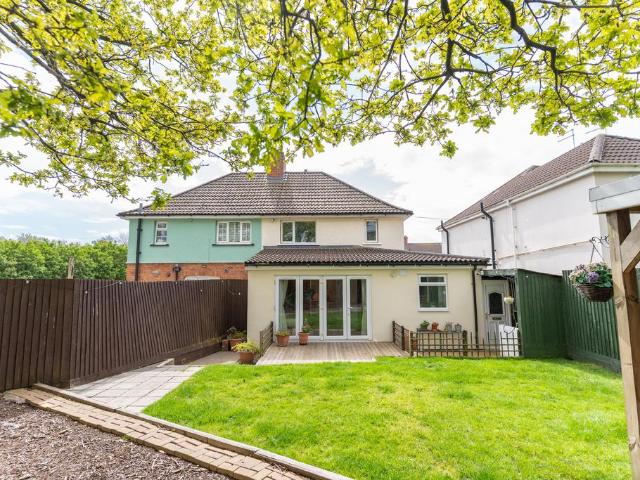 3 bedroom semi detached house for sale