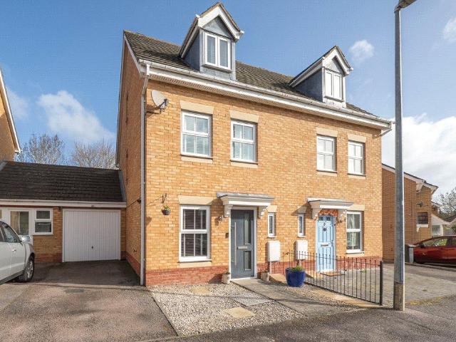 3 bedroom semi detached house for sale