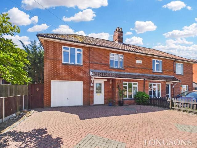 3 bedroom semi detached house for sale
