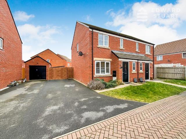 3 bedroom semi detached house for sale