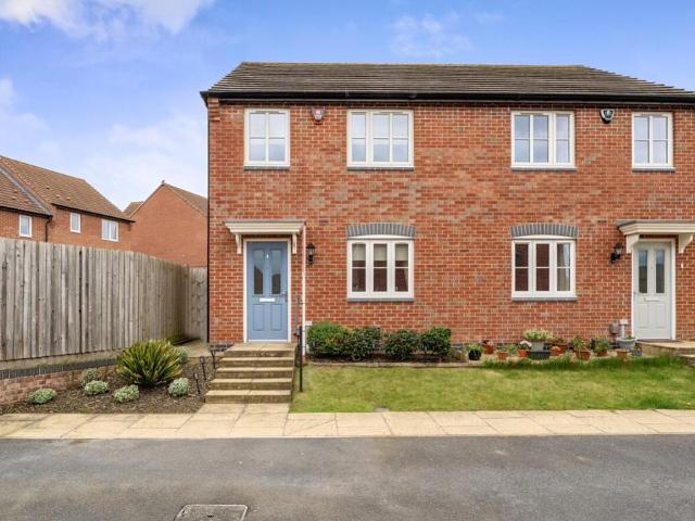 3 bedroom semi detached house for sale