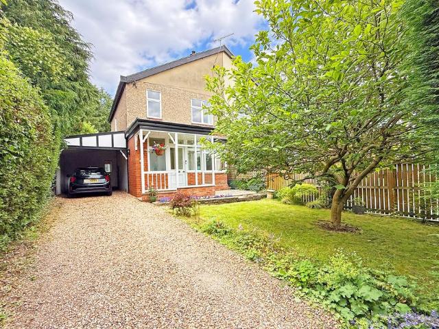 3 bedroom semi detached house for sale