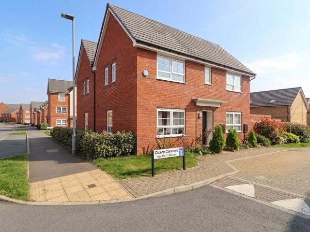 3 bedroom semi detached house for sale