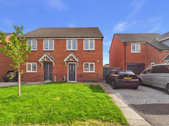 3 bedroom semi detached house for sale