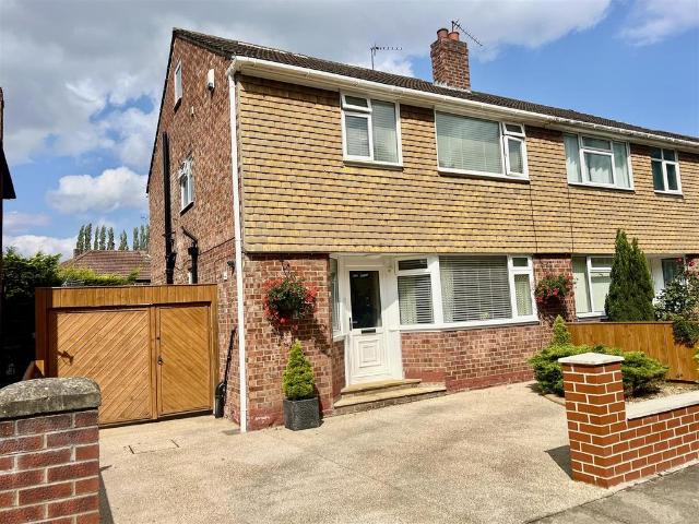 3 bedroom semi detached house for sale