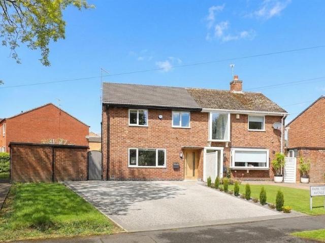 3 bedroom semi detached house for sale