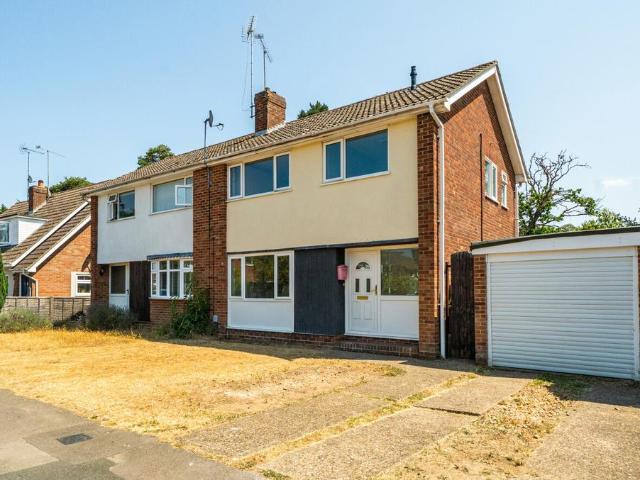3 bedroom semi detached house for sale