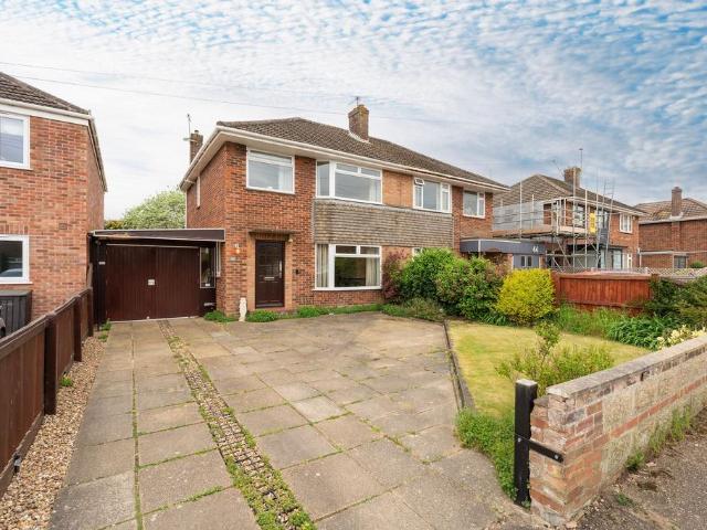 3 bedroom semi detached house for sale