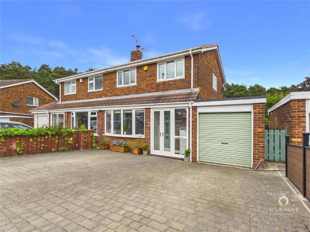 3 bedroom semi detached house for sale