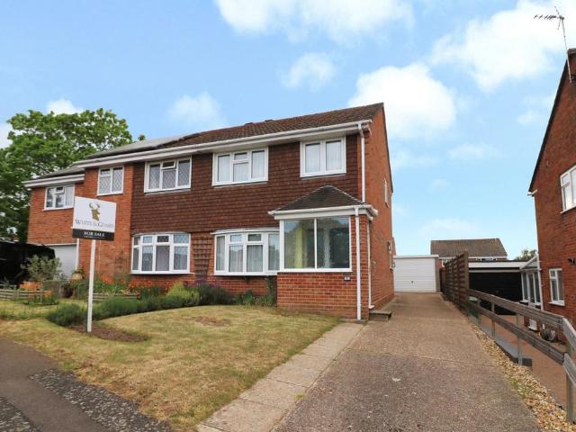 3 bedroom semi detached house for sale