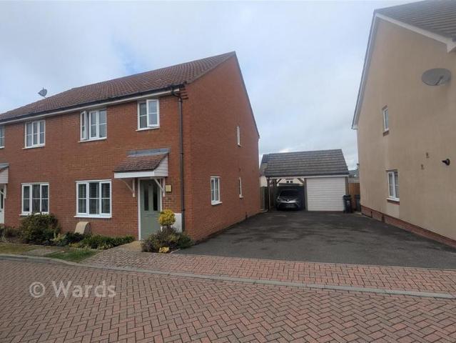 3 bedroom semi detached house for sale