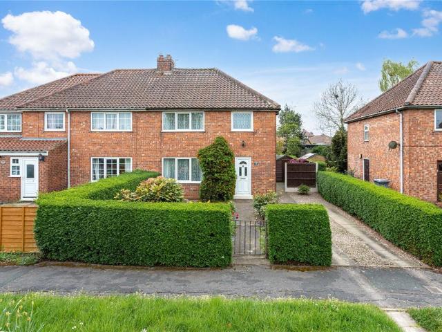 3 bedroom semi detached house for sale