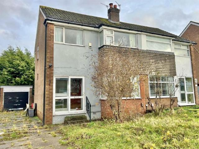 3 bedroom semi detached house for sale