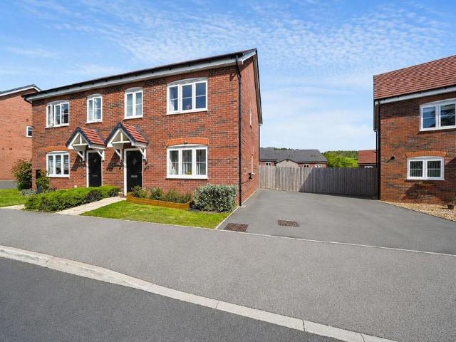 3 bedroom semi detached house for sale