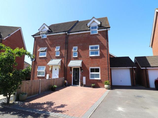 3 bedroom semi detached house for sale