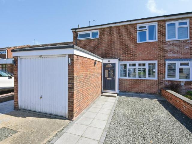 3 bedroom semi detached house for sale