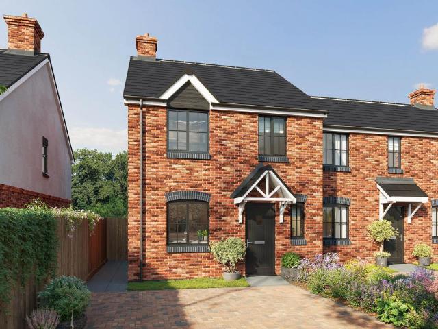 3 bedroom semi detached house for sale